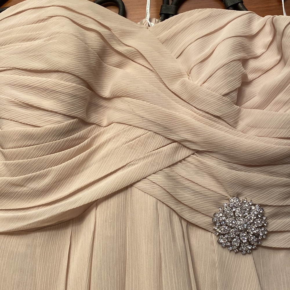 Beautiful Strapless Dress With A Stunning Diamond Bro… - Gem